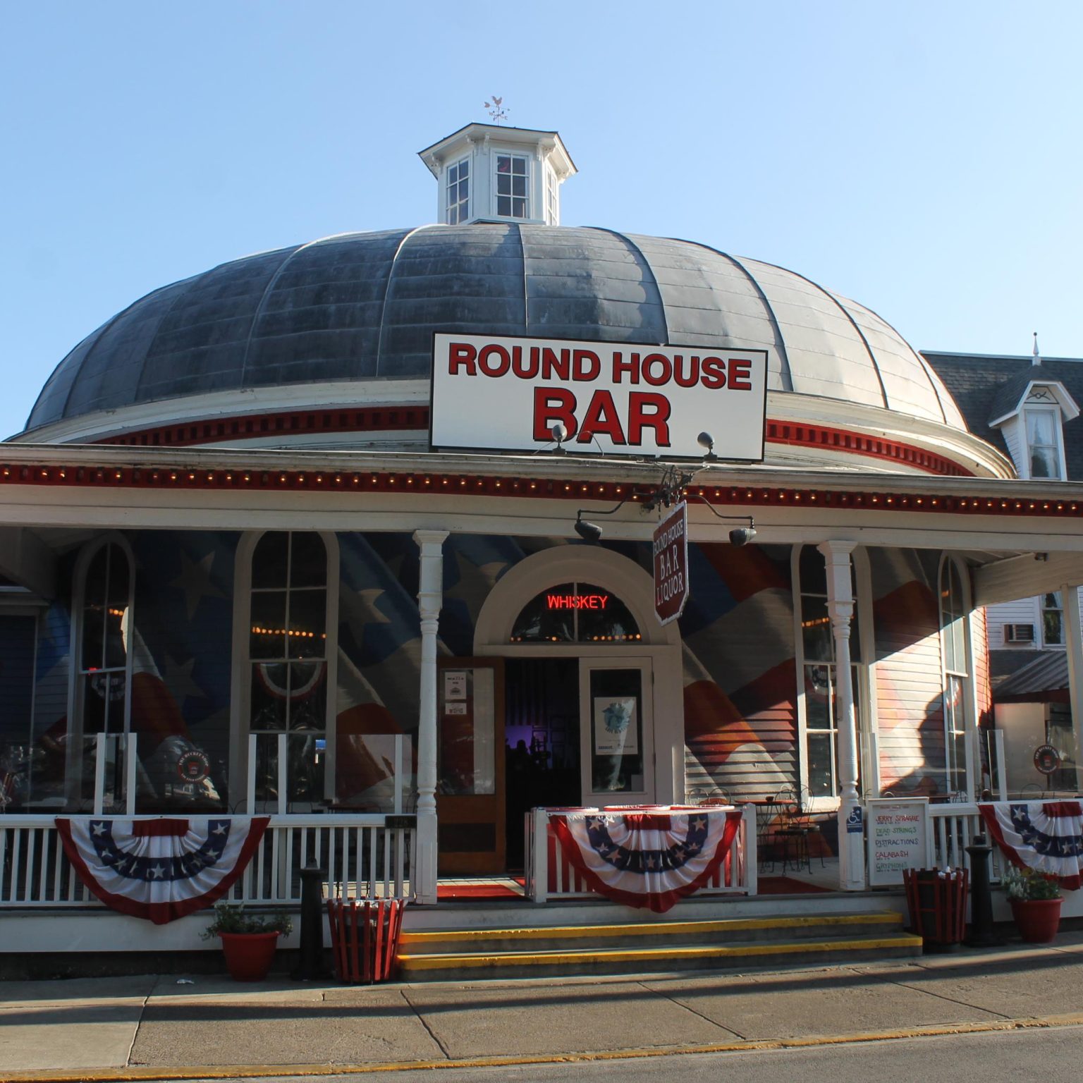 The Round House Bar - Put In Bay