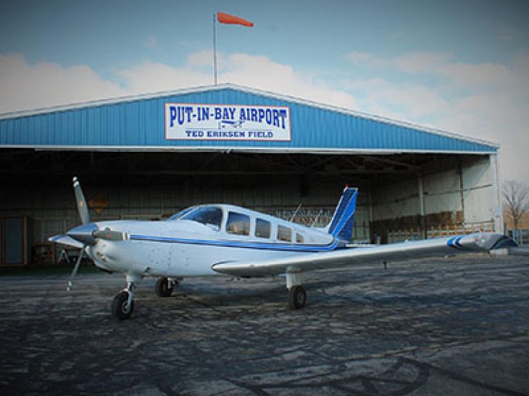 Griffing Flying Service - Put In Bay